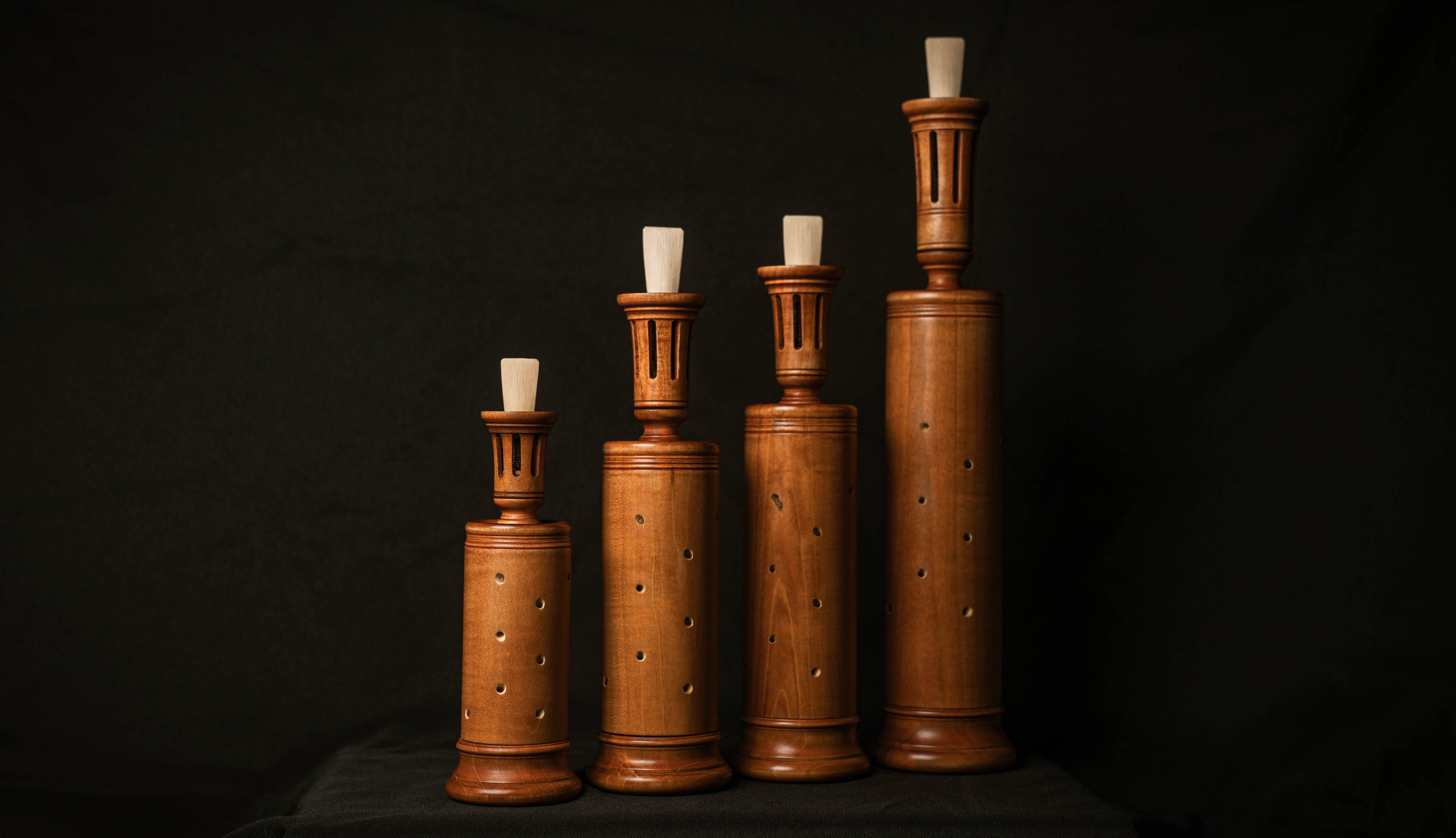 九彎十八拐的文藝復興「香腸低音管」: 拉凱特管家族 The Renaissance Racketts – 微光古樂客Early Music.tw